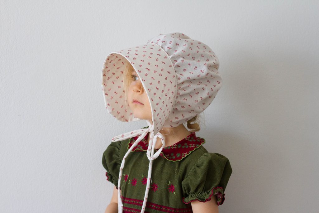 Emily's Pioneer Bonnet - A Jackson Family